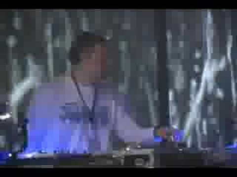 Dj Shadow - High Noon (Live) - YouTube