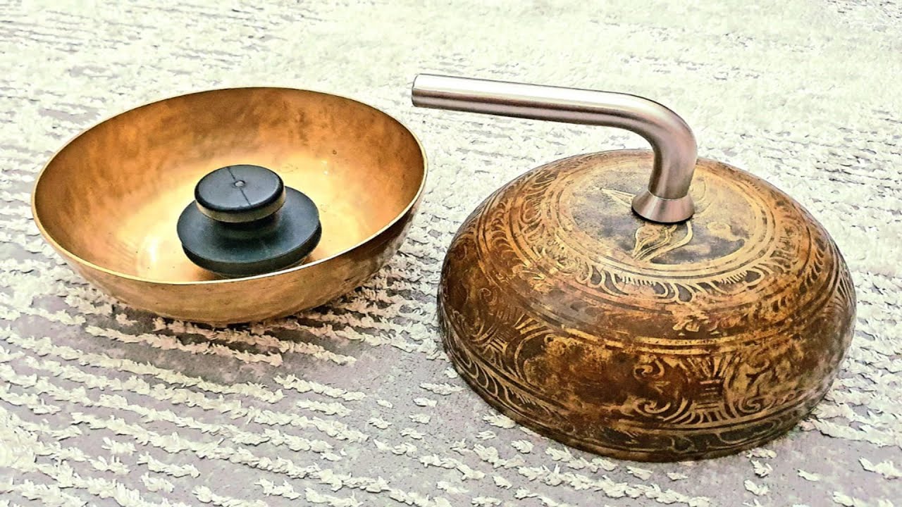 Singing Bowl Suction Cup Vs. Metal Handle | 101 | Learn Sound Therapy ...