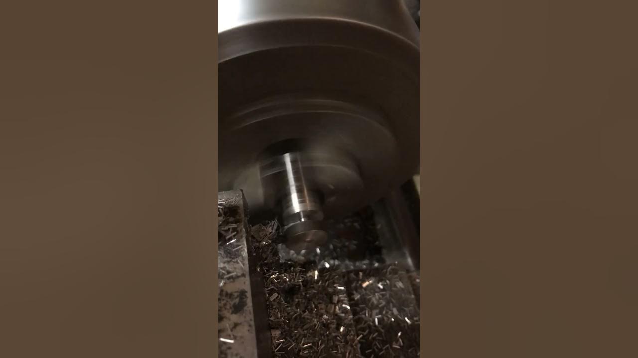 Как отрезает самодельный минитокарный станок - YouTube