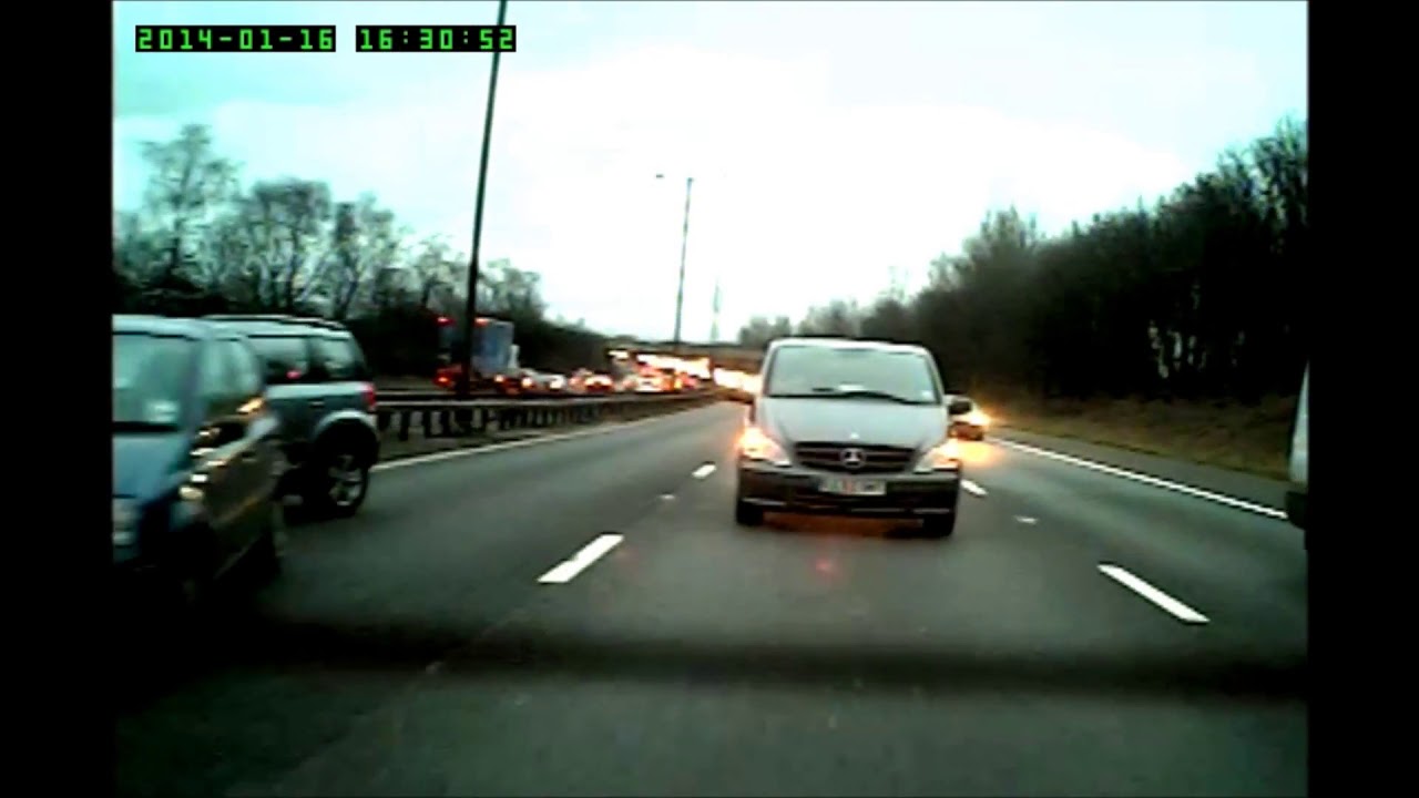 Dashcam 2 Crashed Cars Stranded in The Fast Lane M62 just before J19 ...