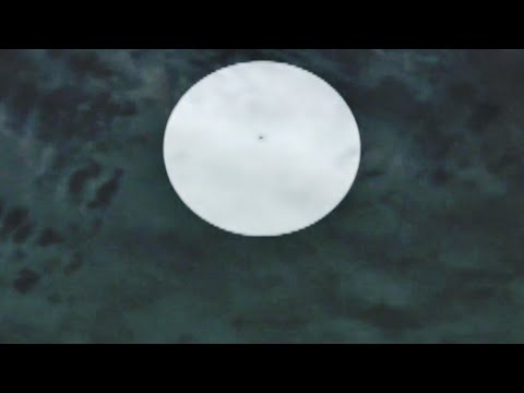 STS-115 Atlantis (Unidentified Foreign Object) - YouTube