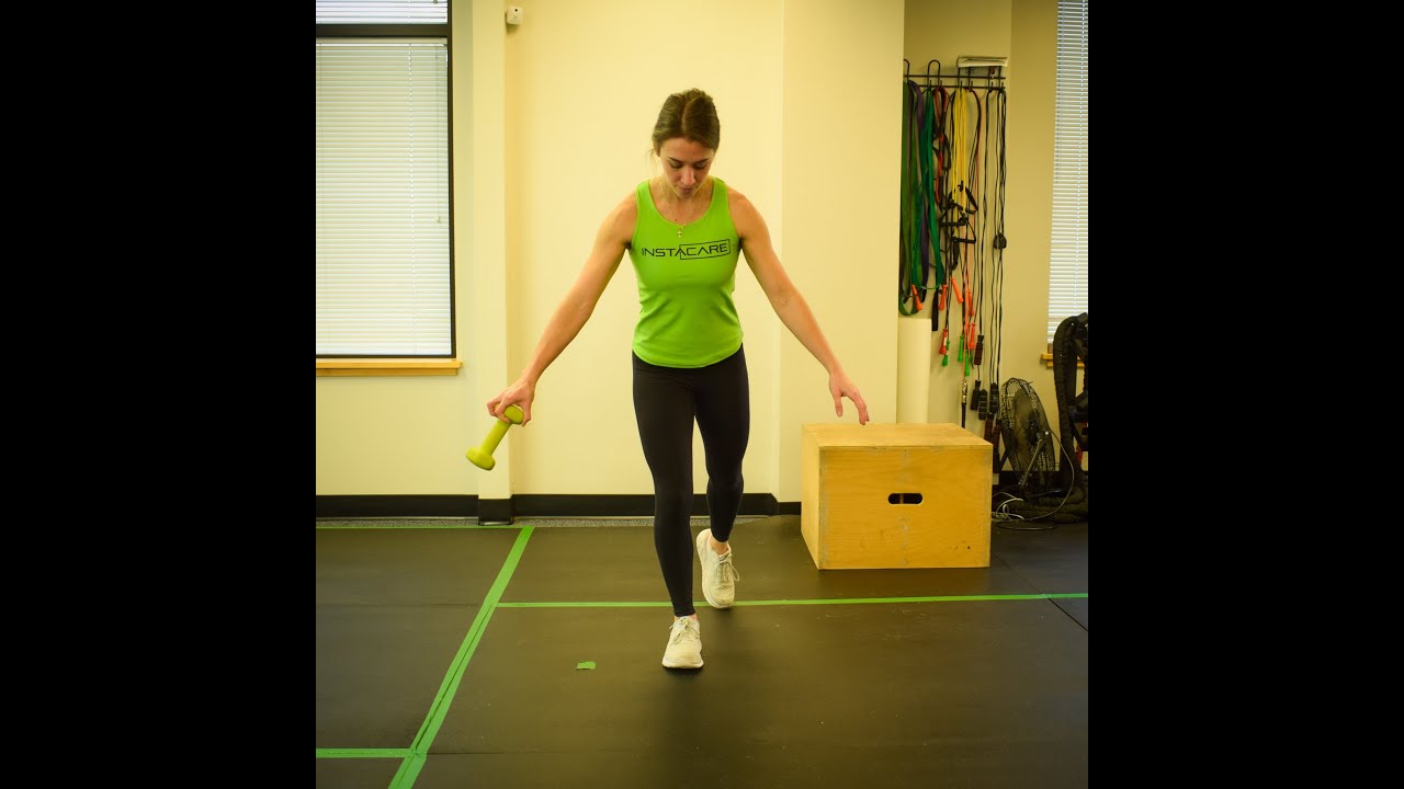 Single Leg Dumbbell Pass - YouTube