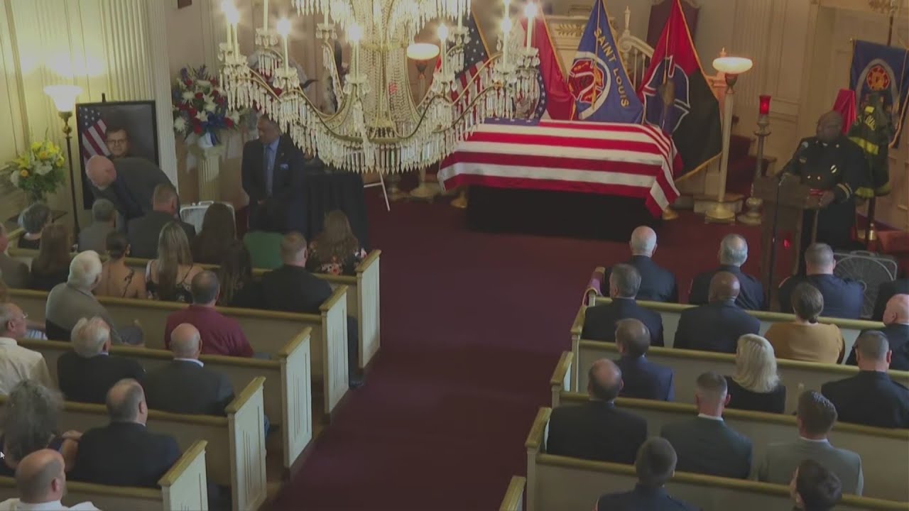 St. Louis Fire Dept. mourns loss of colleague Lee Kraus - YouTube