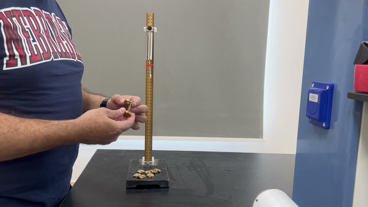 Hooke's law (mass-spring system) - YouTube