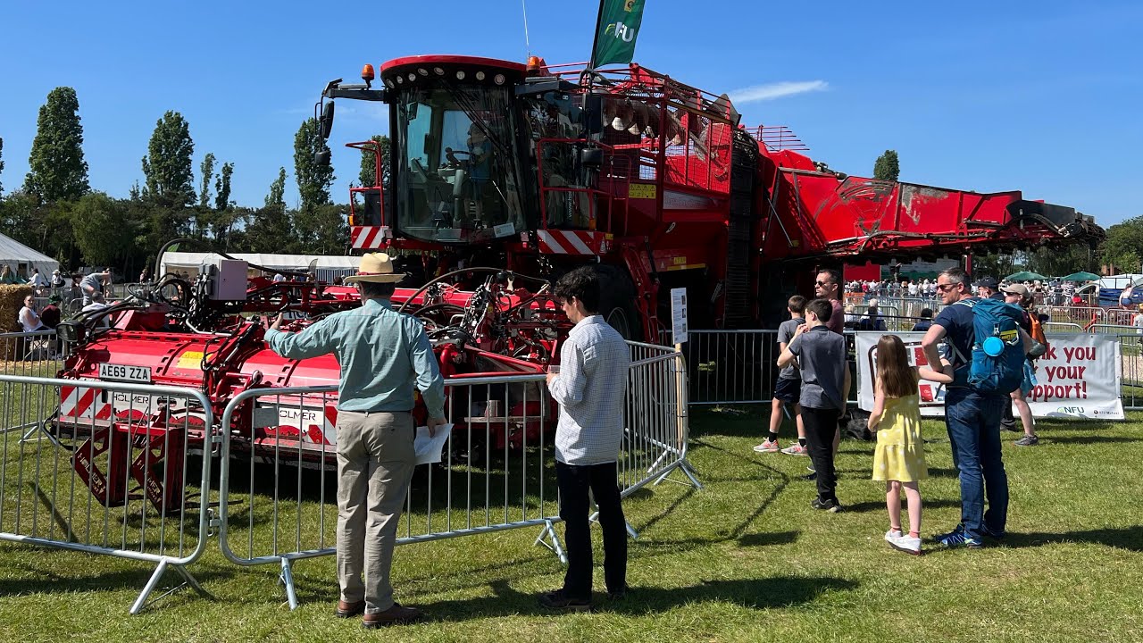 FARM UPDATE 51 - YOUNG FARMERS CLUBS FARM TOUR, DIRECT DRILL ...