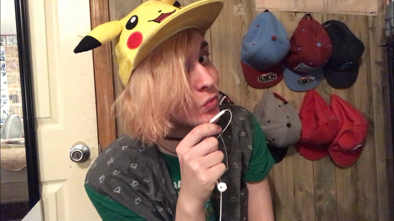 [ASMR] Soothing Mic Kissing & Ear Nibbling - YouTube