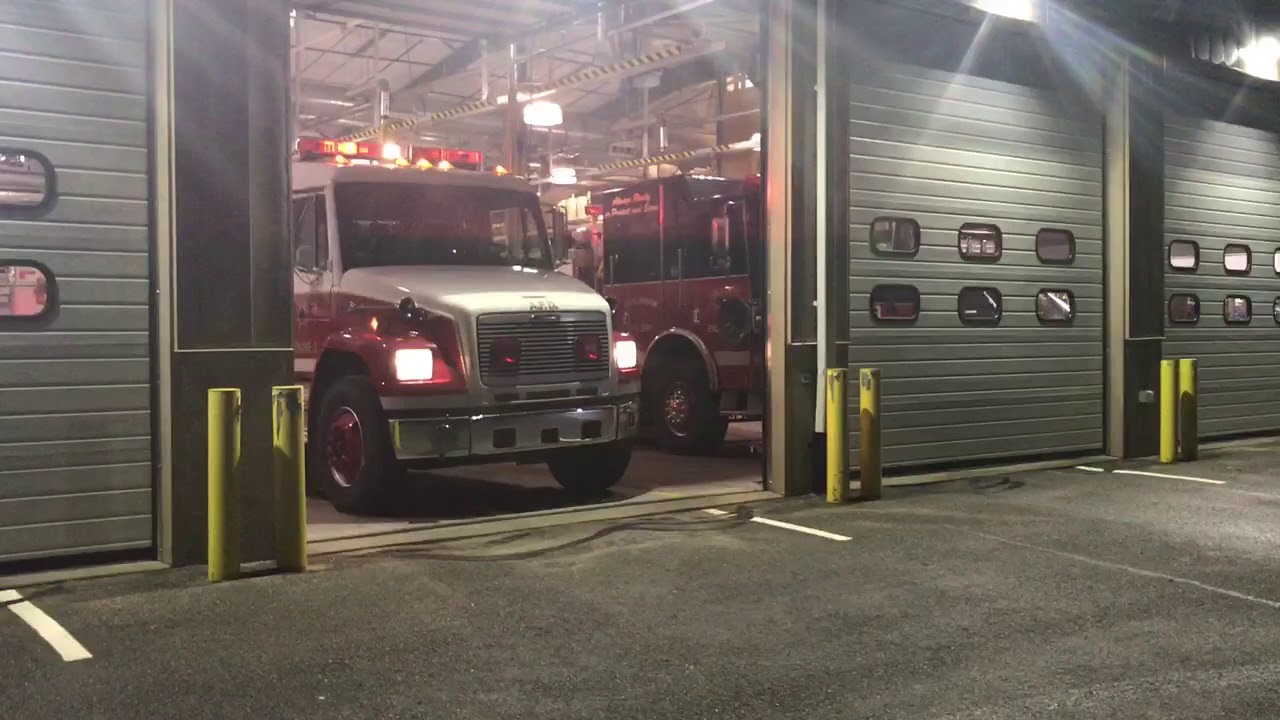 Ashburnham MA Engine 2 Responding - YouTube
