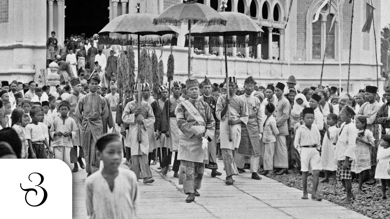 Penobatan Sultan Kesultanan Deli tahun 1925 - Istana Maimun Medan Tempo ...