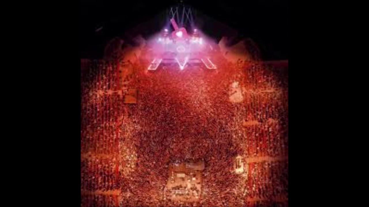 M - Mama Sam (LIVE) - YouTube