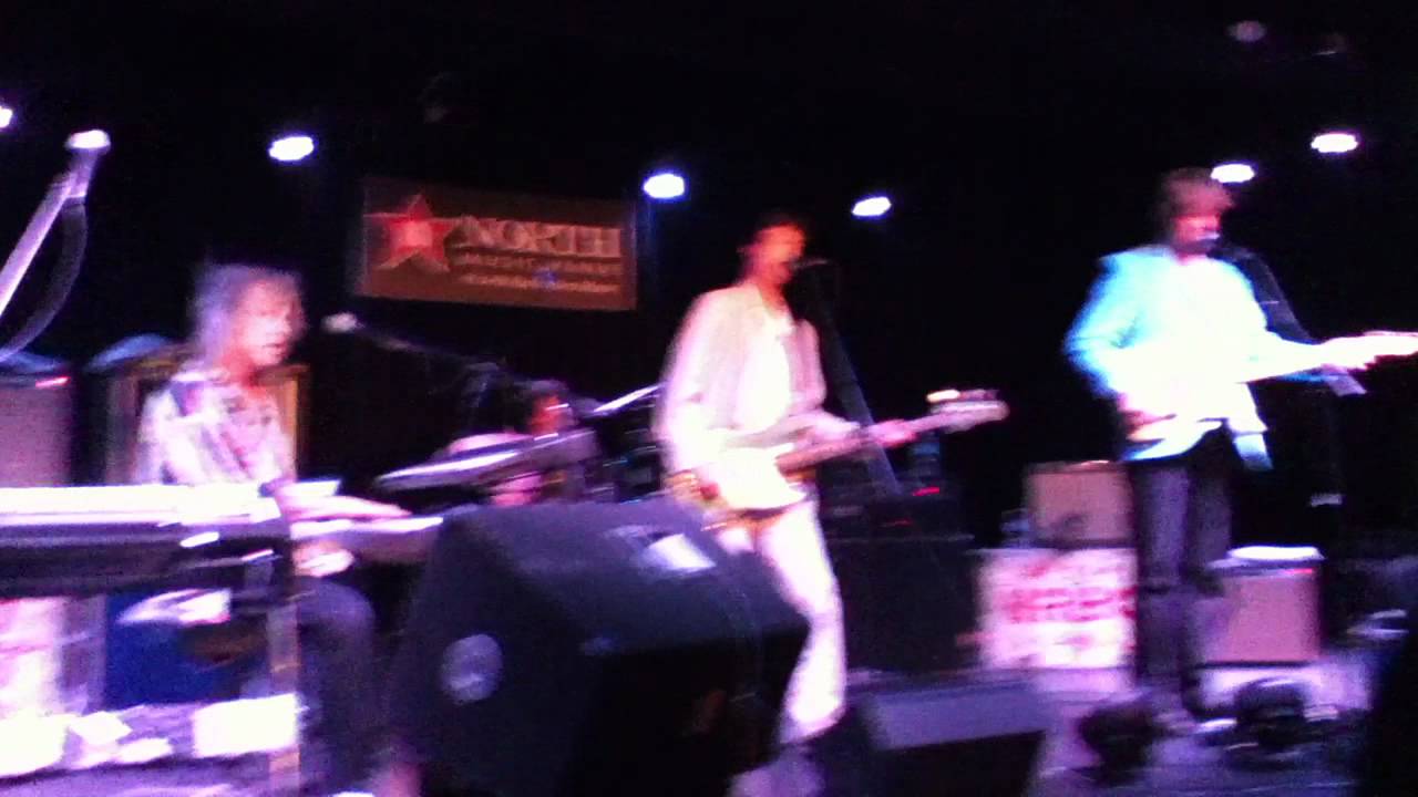 "Magnet" NRBQ @ 89 North - Patchogue,NY 7-7-2012 - YouTube