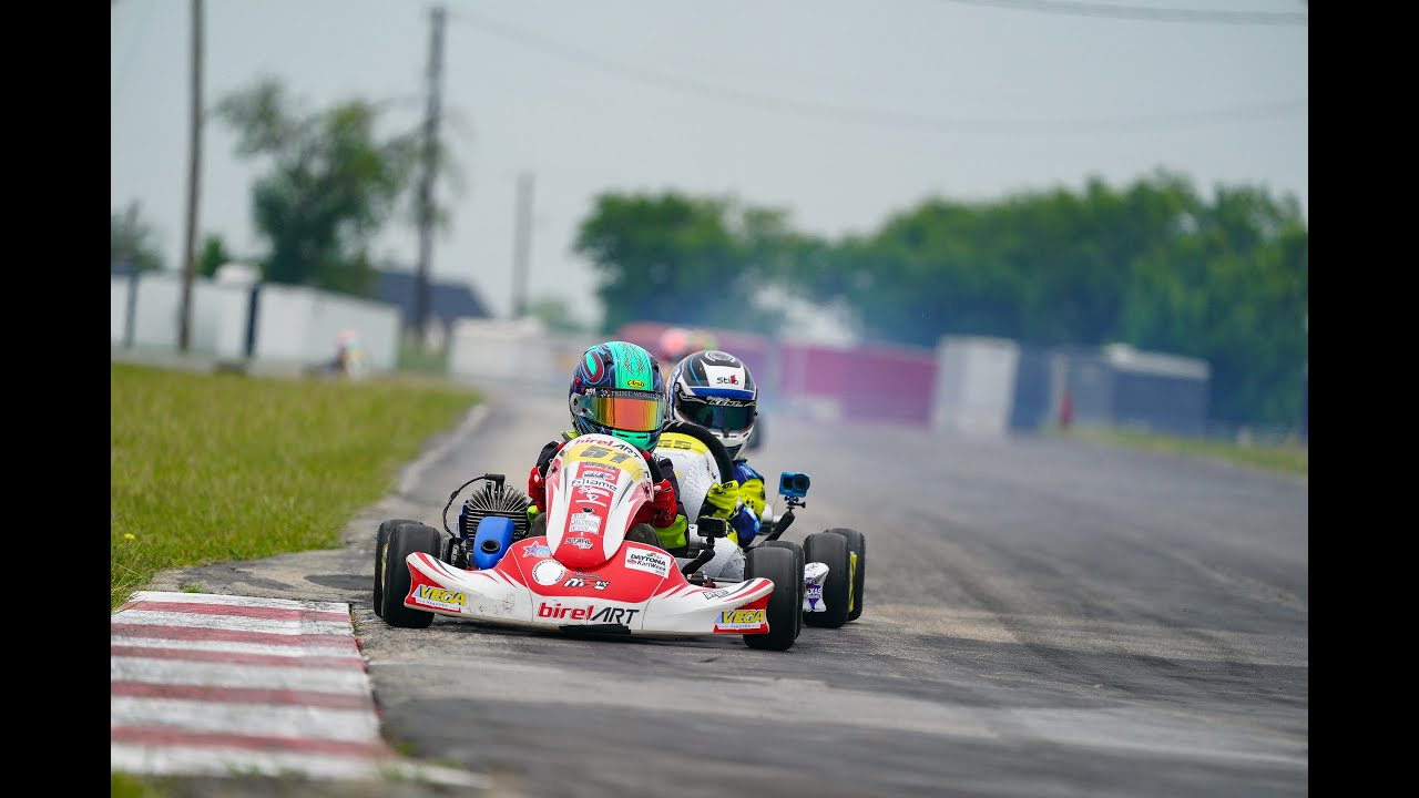Kart Chaser and Onboard synced together for last lap pass for the WIN ...