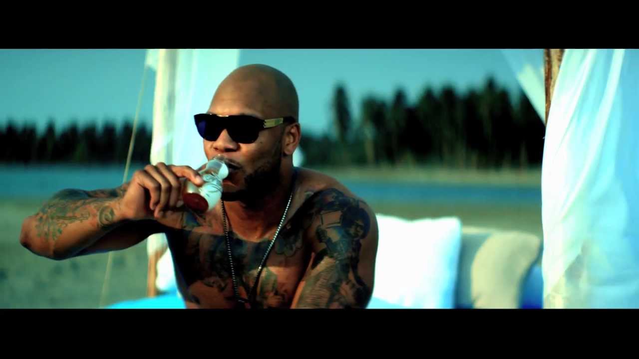 Flo Rida - Whistle [Official Video] - YouTube