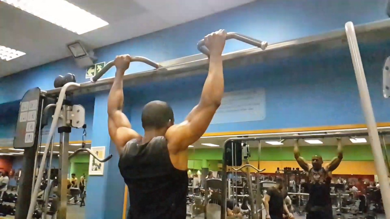 Back and lat workout - Remi Fredericks #remigym - YouTube
