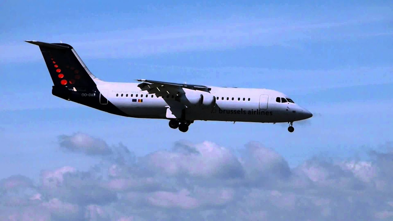 Brussels Airlines Flight 2037 (Brussels to BHX) - YouTube