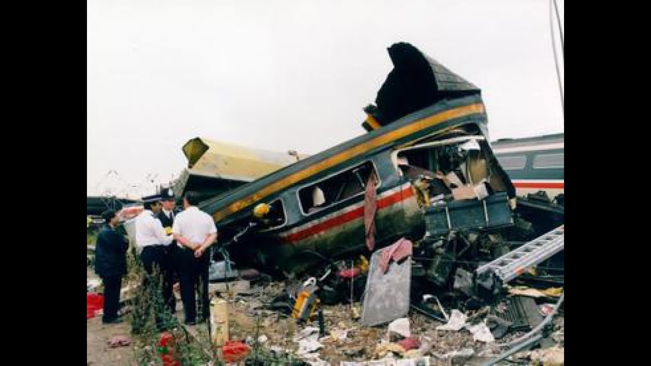 Southall rail crash - YouTube