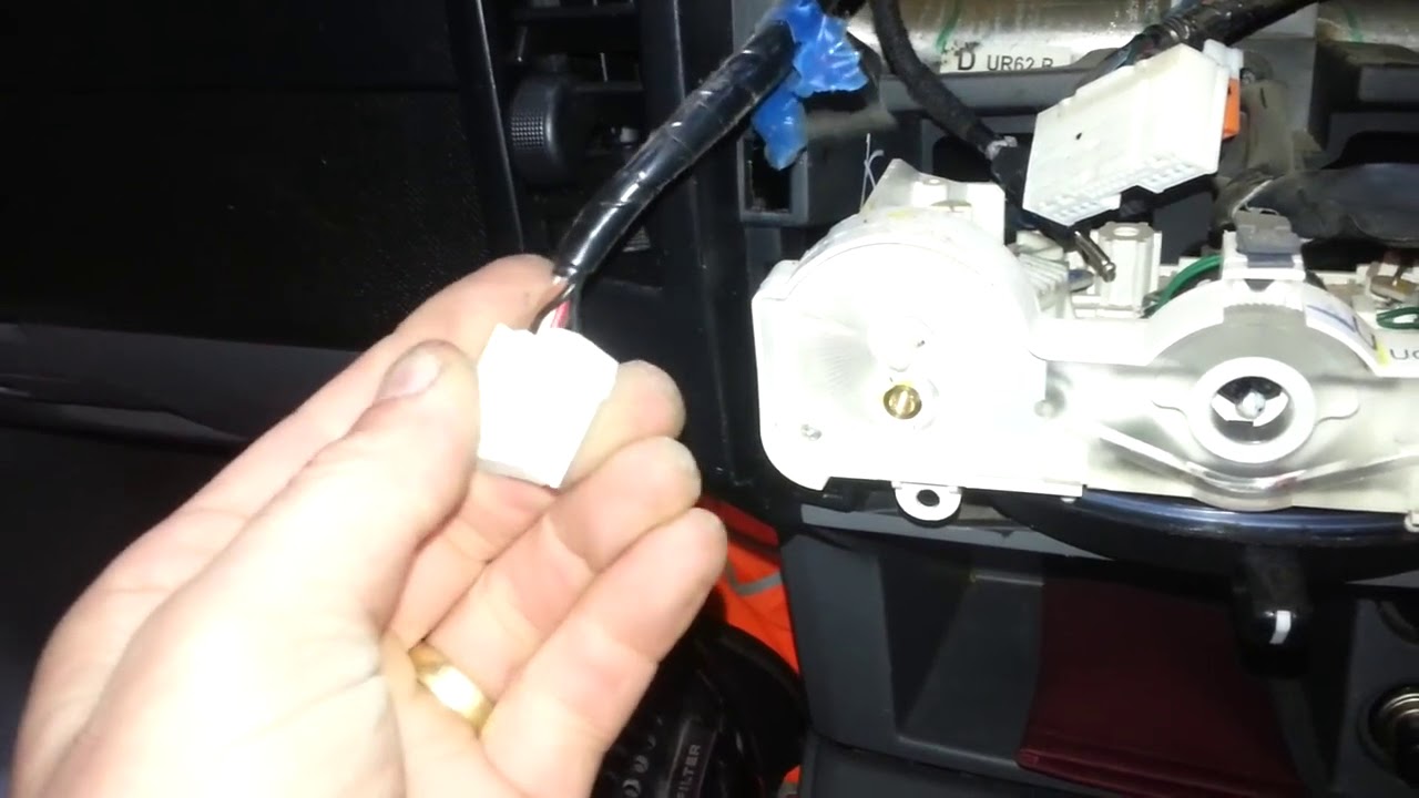 How to remove the Radio from a Mazda BT50 - YouTube