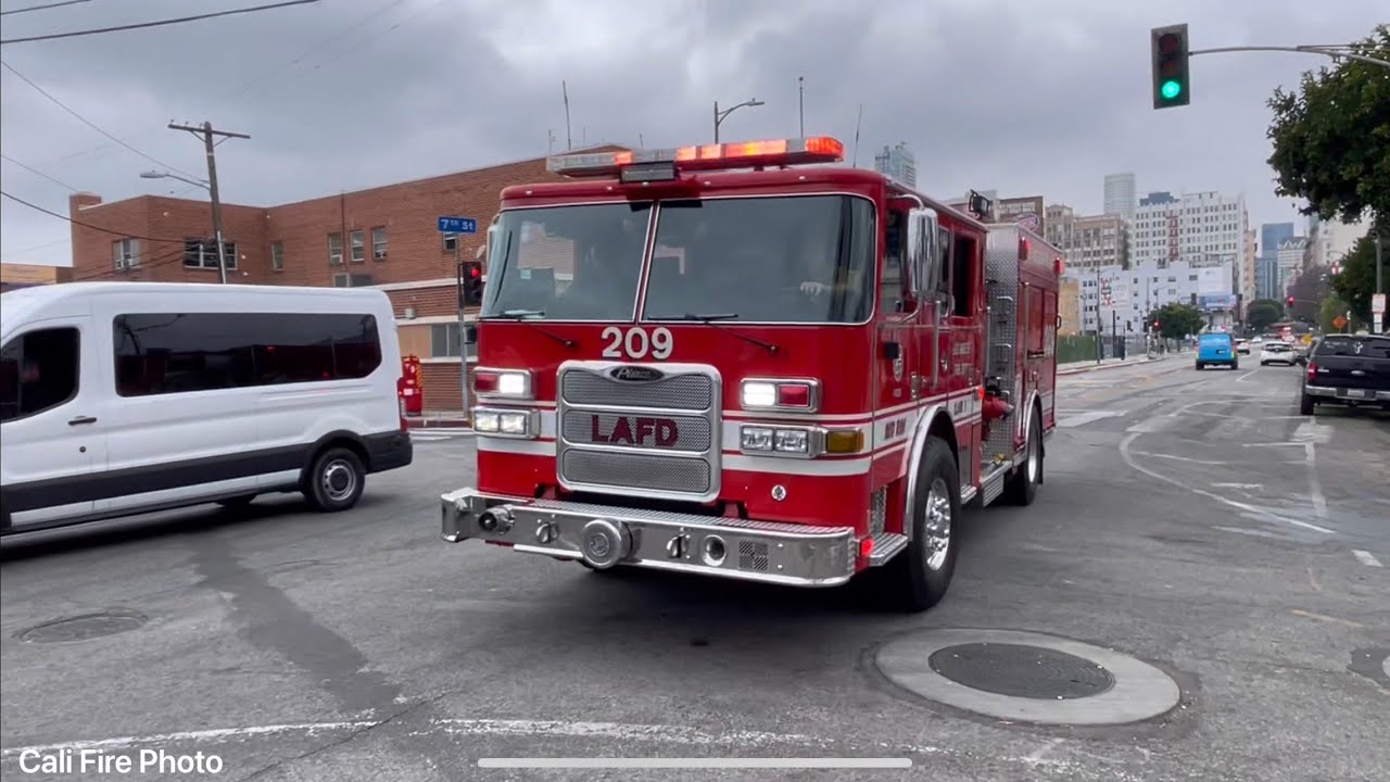 LAFD Engine 209 Responding X2 - YouTube
