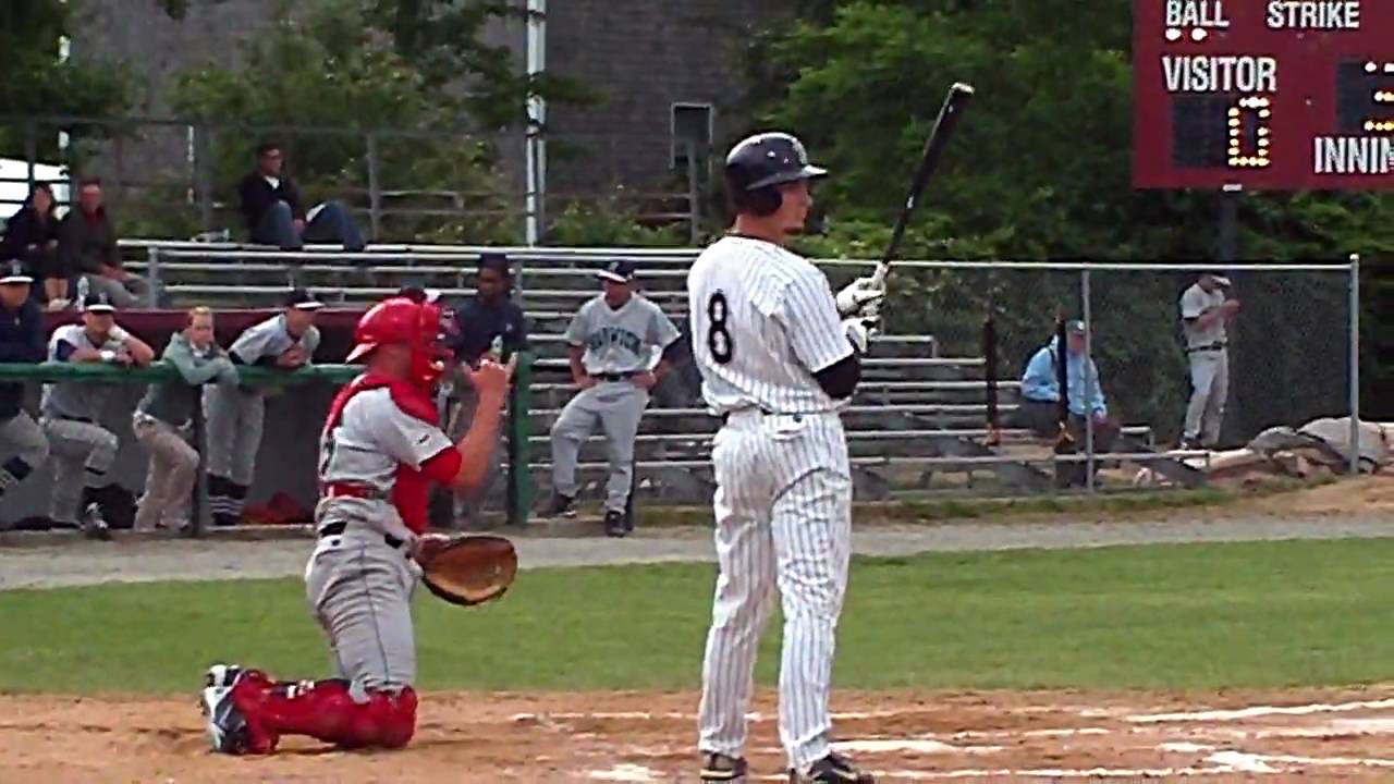 6/16/2010 Kevin Mortimer bats for Falmouth Commodores - YouTube