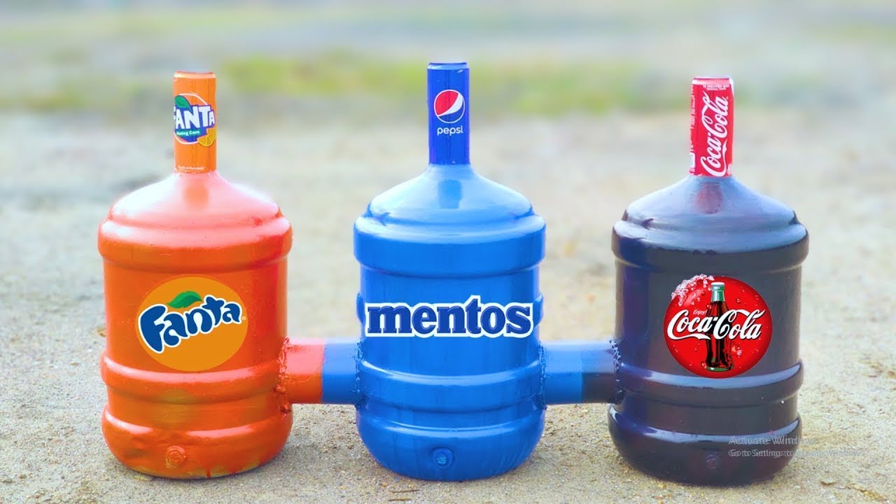 Experiment: Giant Fanta, Coca Cola, Pepsi vs Mentos Underground - YouTube