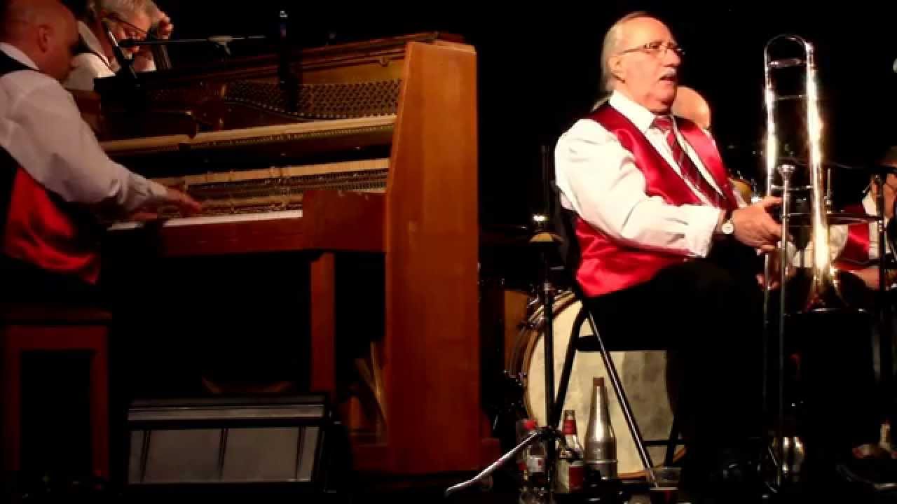 HUGH RAINEY JAZZ BAND - I'm Confessing that I Love - YouTube