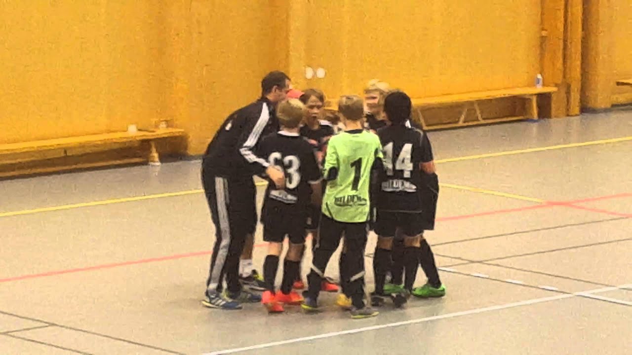 Knivsta IK P04 Final Julcupen 2015 - YouTube