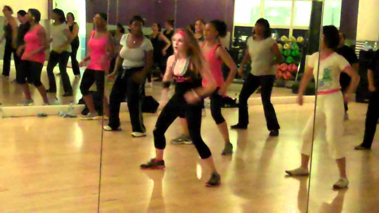 Zoomer Charlene @ Fitness 1st 27.09.11 - YouTube