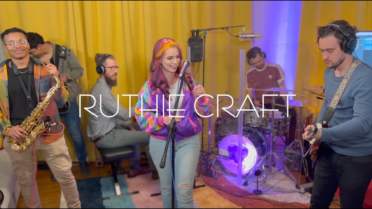 Ruthie Craft | "Outside" (Live at Craig's House) - YouTube