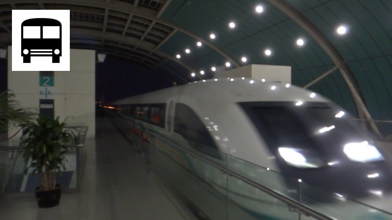 Shanghai Maglev (Transrapid) - Arriving at Longyang Road Station ...
