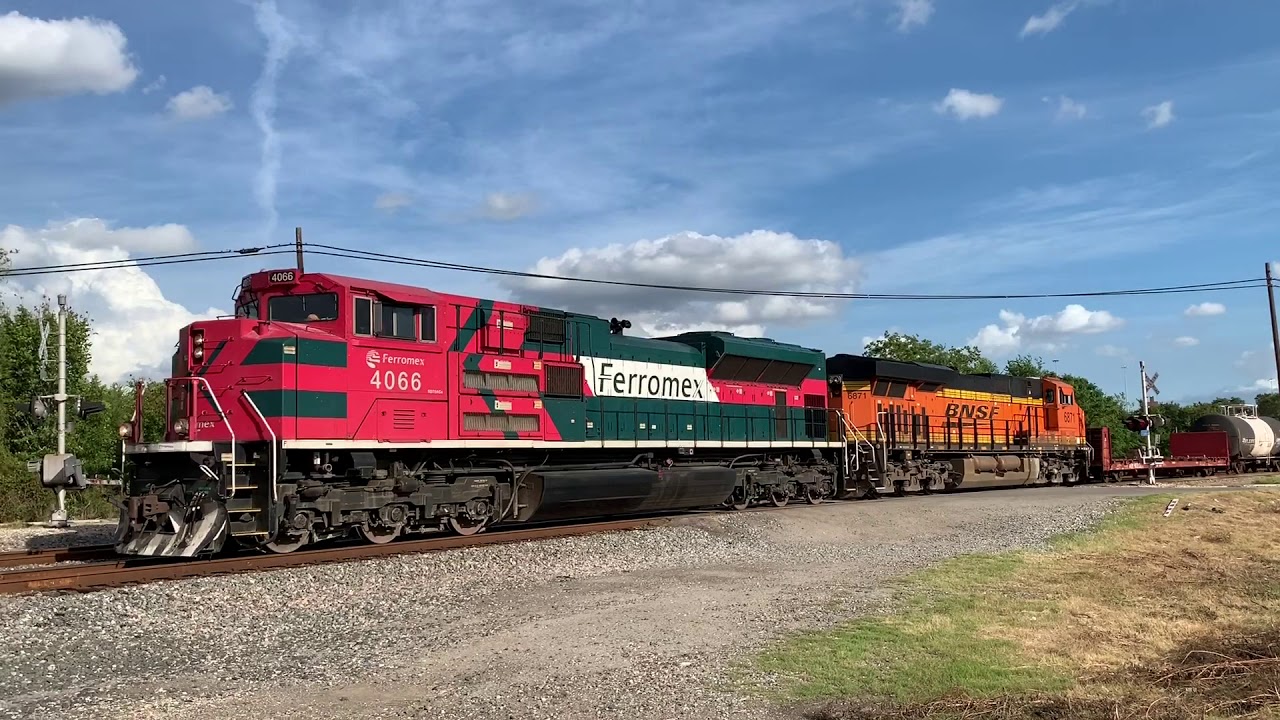 Railfanning Tower 26 feat. KCS OCS 10-15-2019 - YouTube