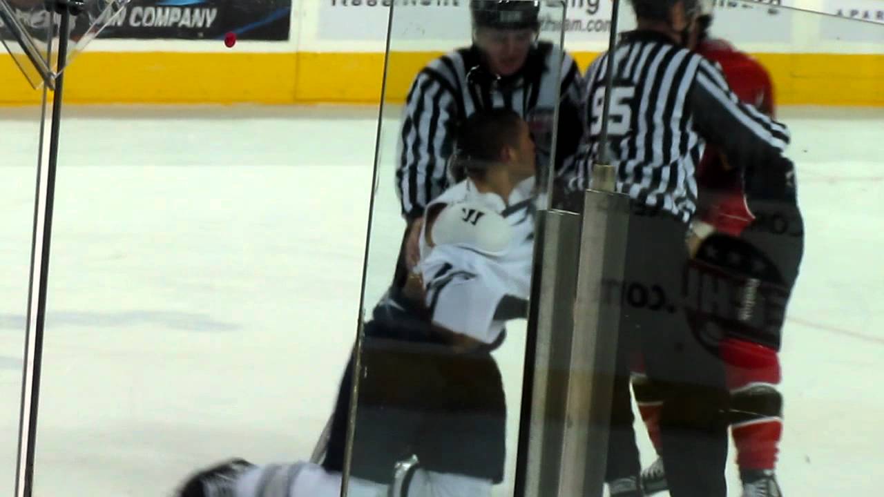Chicago Express Hockey Fight (11/4/11) - YouTube