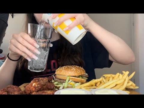 [ASMR] Eating McDonalds *CRISPY* Chicken Wings, Big Mac🍔