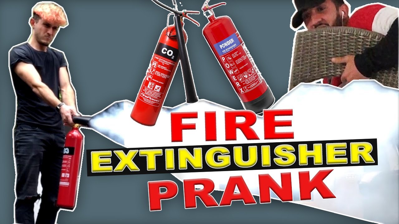 Fire extinguisher PRANK CO2 & POWDER on my HOUSEMATES - YouTube