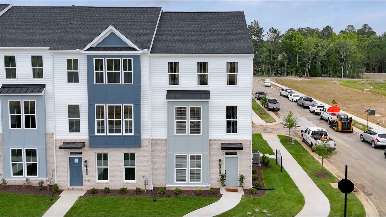 The Richmond Model at Oasis! - YouTube