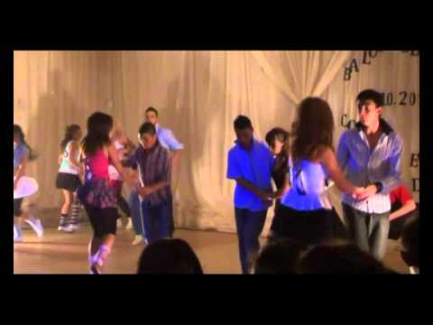 Liceul Economic a avut un Bal al Bobocilor de senzaţie (2) ARAD - YouTube