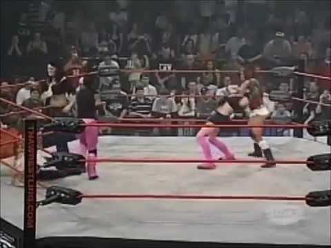 Christy Hemme Finisher - Inverted DDT - YouTube