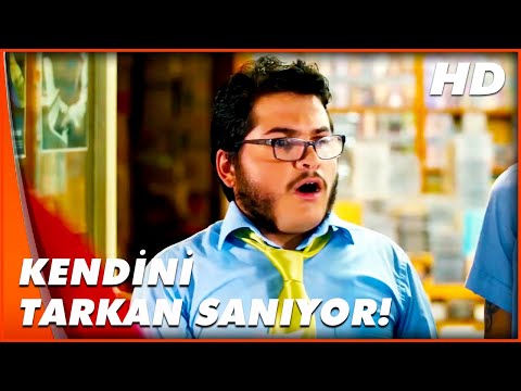 Otobüse Binmiyor, Taksiden İnmiyor Beyefendi! | İki Kafadar: Chinese Connection Türk Komedi Filmi