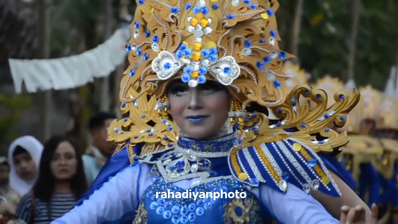KARNAVAL PULO - RUMAH CANTIK DEVI - YouTube