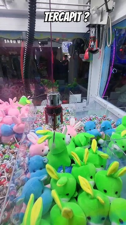 Main mesin capit boneka ! - YouTube