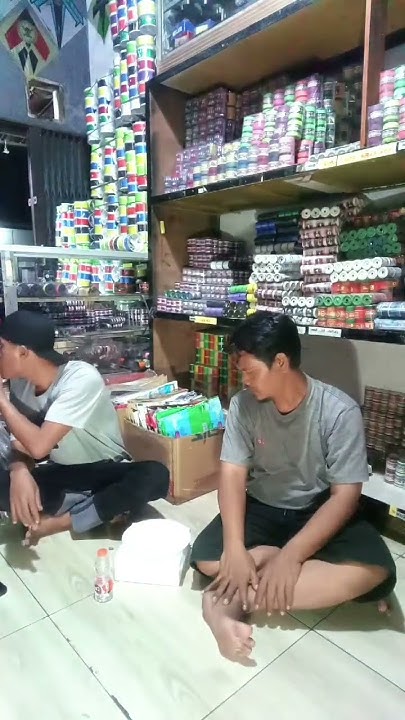 Temanku maruk #vidiolucungakakabis #ngakak #lucu - YouTube