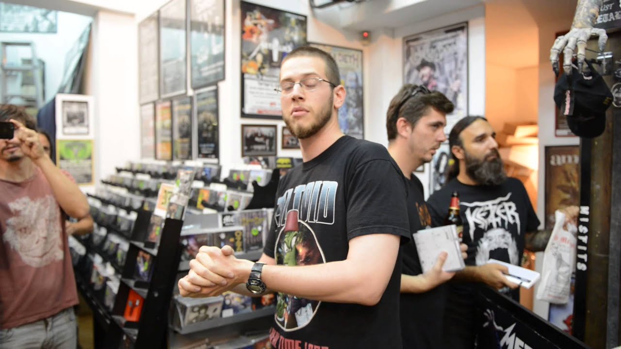 Flying Farts - YouTube