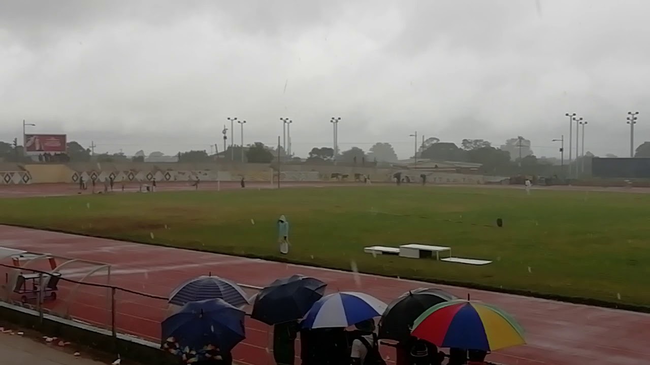 JM BUSHA 2019 TRIANGULAR SERIES 200M Heat 3 - YouTube