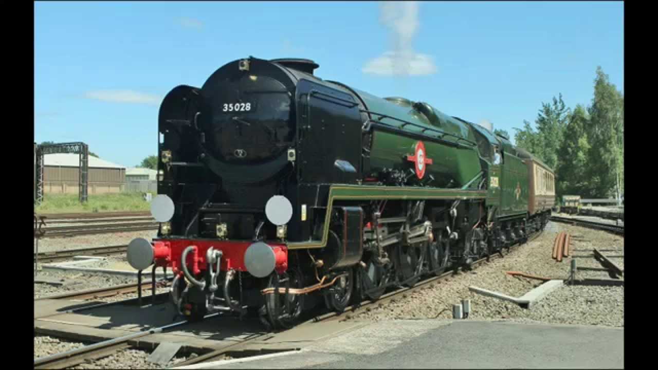'The Clan Line Farewell' rail tour (1Z75) - 35028 'Clan Line' at ...
