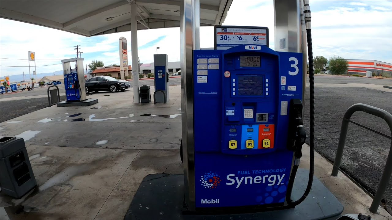 Mobil Synergy, 1005 E Broadway St, Needles, California, 9 June 2021 ...