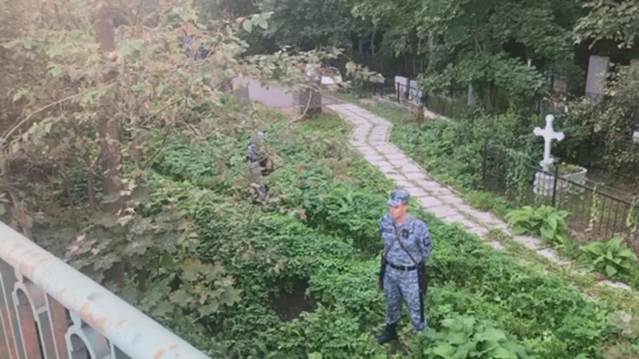 Wagner mercenary chief Yevgeny Prigozhin buried in St Petersburg - YouTube