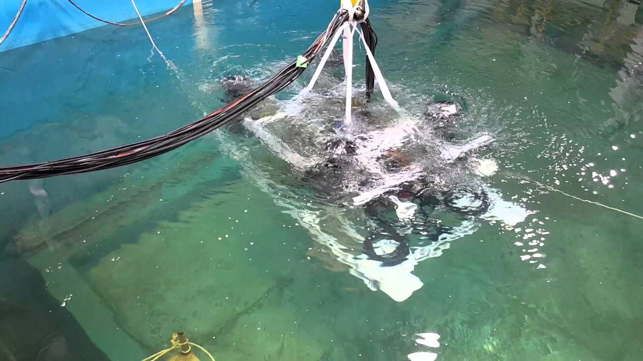 REDONE TECHNOLOGIES ROV Thurster Light Testing REDONE KRISO UCRC - YouTube