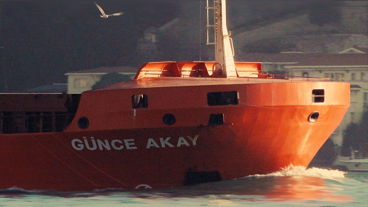 Epic Sunrise Shots! | Bosphorus Ship Spotting w/No Music! - YouTube