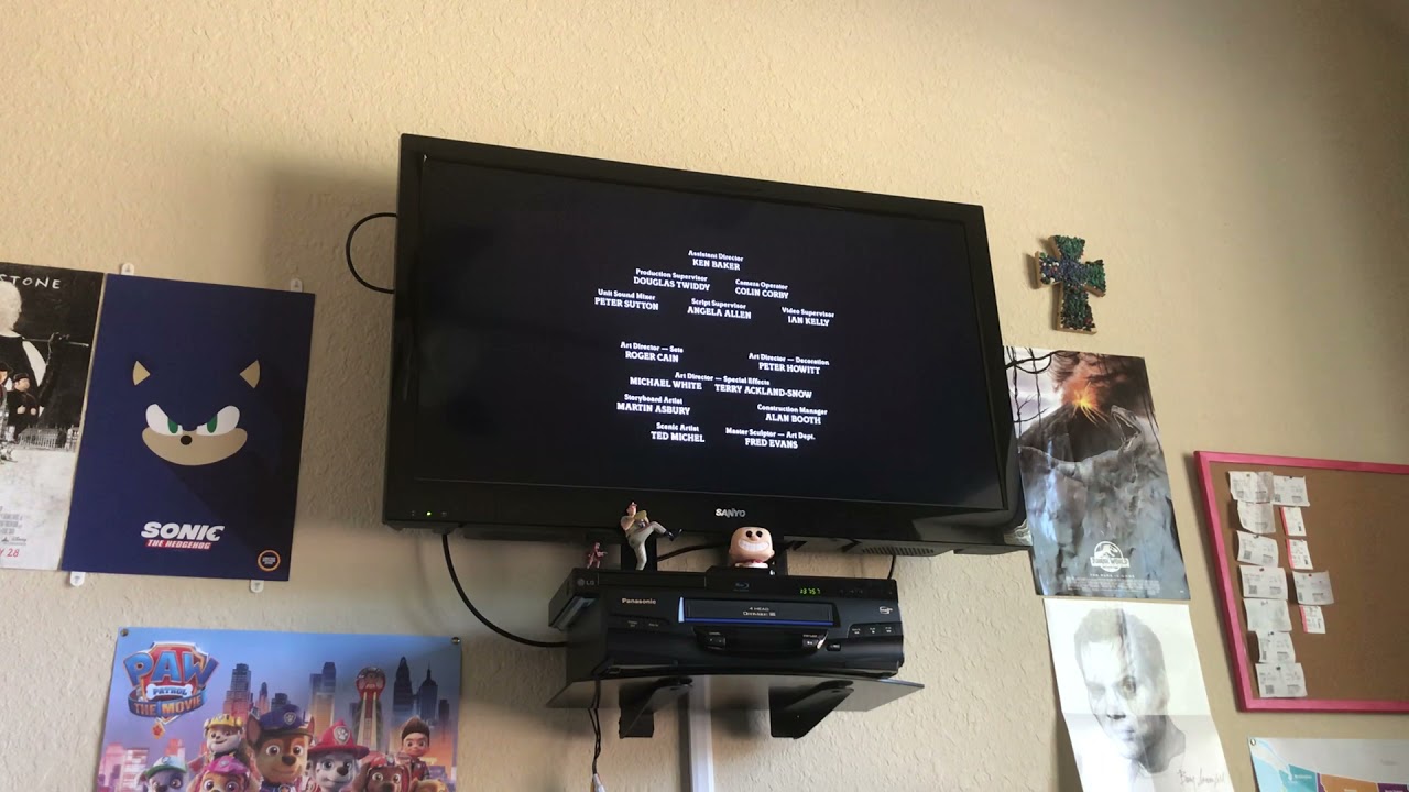 Labyrinth (1986) end credits - YouTube