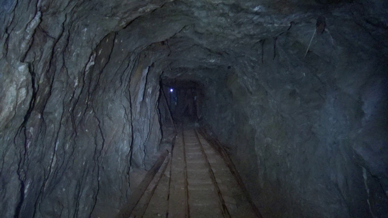 Creek crossing to the Spider Mine - YouTube