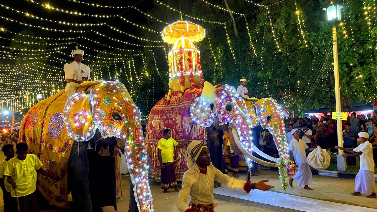 Esala Perahera - Saman Devalaya - 2023 - YouTube