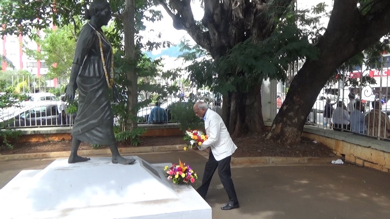 La NTUC rend hommage au combat d’Anjalay Coopen - YouTube